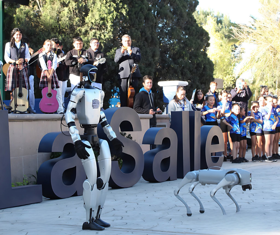 Primer robot humanoide en escuela de México llega a Coahuila – Al Cafe ...